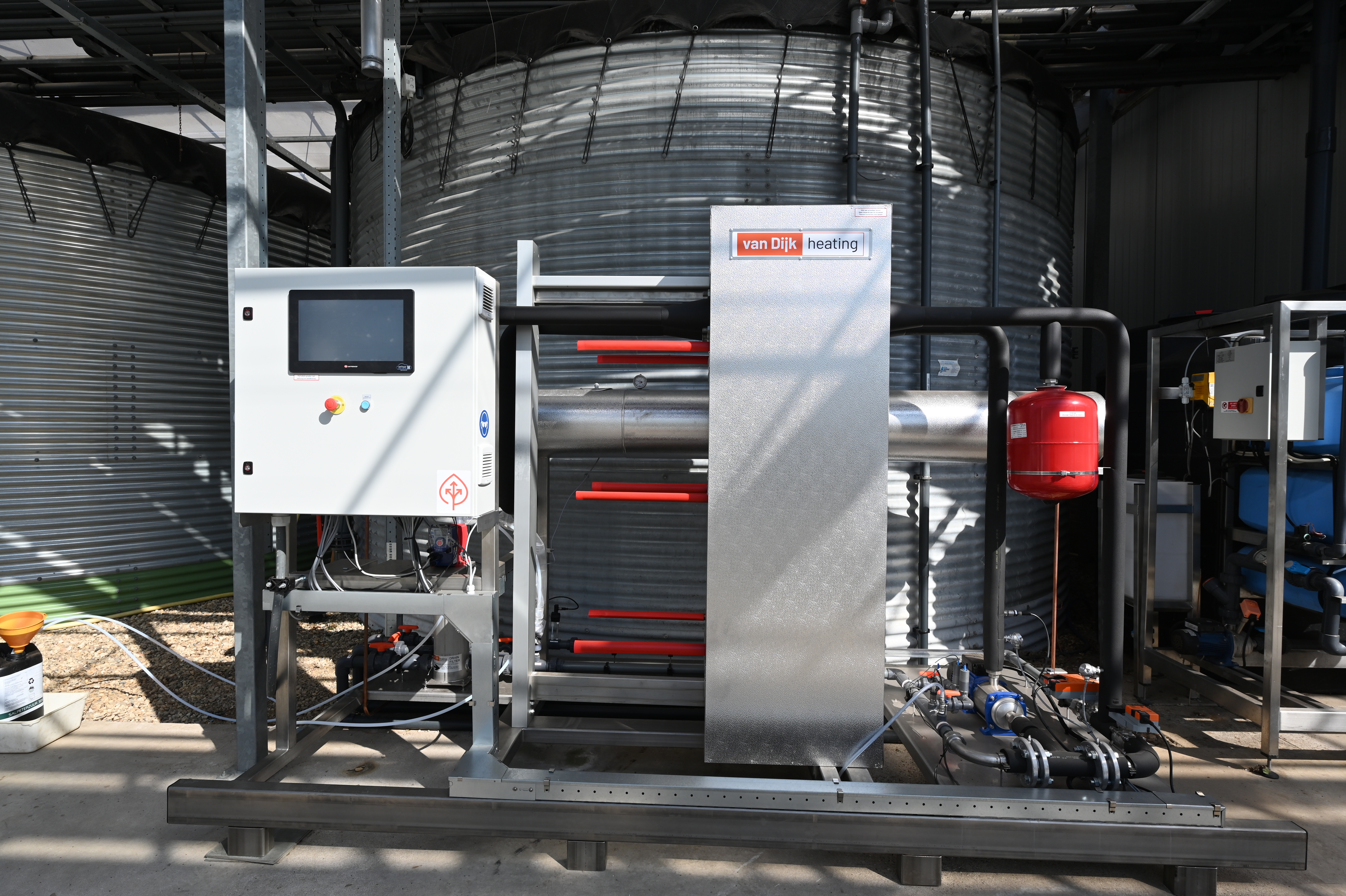 CO2 dosing units | Van Dijk Heating